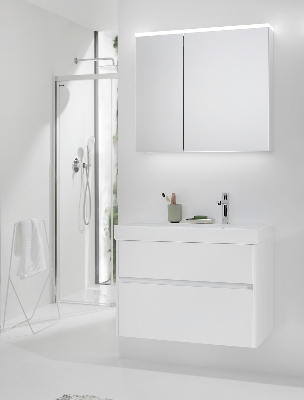 Lignes de meubles lavabos Alterna | Sanitas Troesch