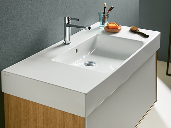 Alterna Waschtischmöbel aus Keramik | Sanitas Troesch