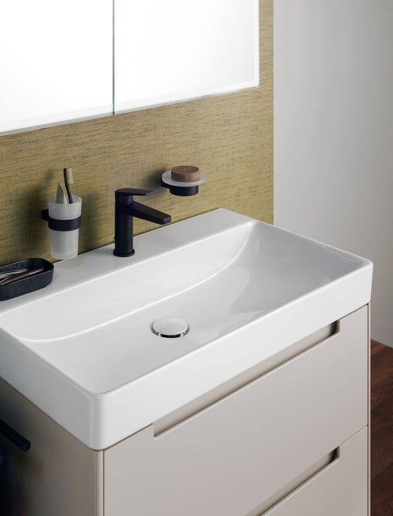 Alterna Waschtischmöbel und Keramik | Sanitas Troesch